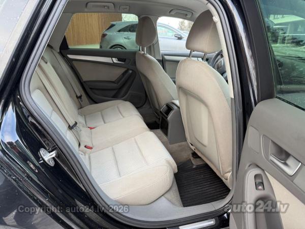 Melns Audi A4 2010 Tallina, ar dzinēja tilpumu 2.00 L un nobraukumu 0 tūkst. km par 3199 €, foto 11 vietnē AUTOMOTO.COM.LV