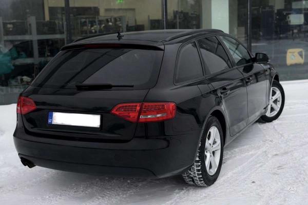 Black Audi A4 2010 in Klaipeda, with an engine capacity of 1.97 L and mileage of 298 thousand km for 5700 €, photo 5 on AUTOMOTO.COM.LV