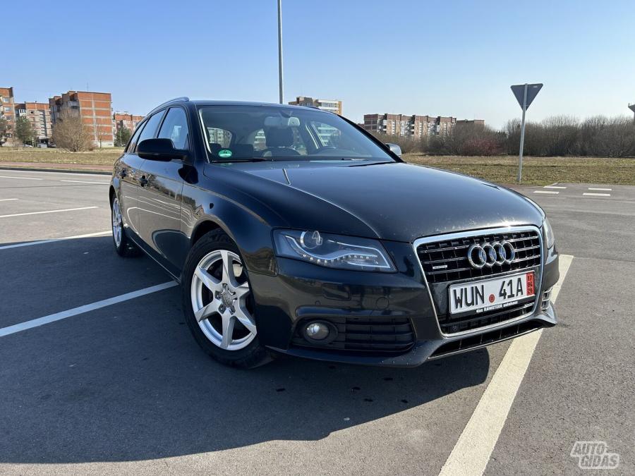 Black Audi A4 2010 in Klaipeda, with an engine capacity of 3.00 L and mileage of 390 thousand km for 4750 €, photo 2 on AUTOMOTO.COM.LV