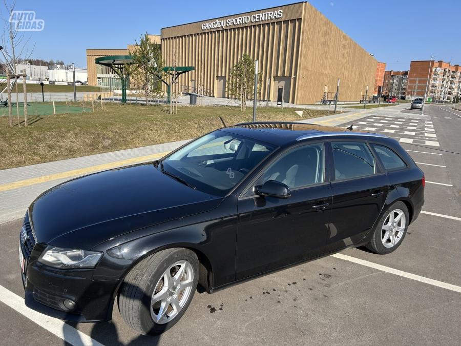 Black Audi A4 2010 in Klaipeda, with an engine capacity of 3.00 L and mileage of 390 thousand km for 4750 €, photo 8 on AUTOMOTO.COM.LV