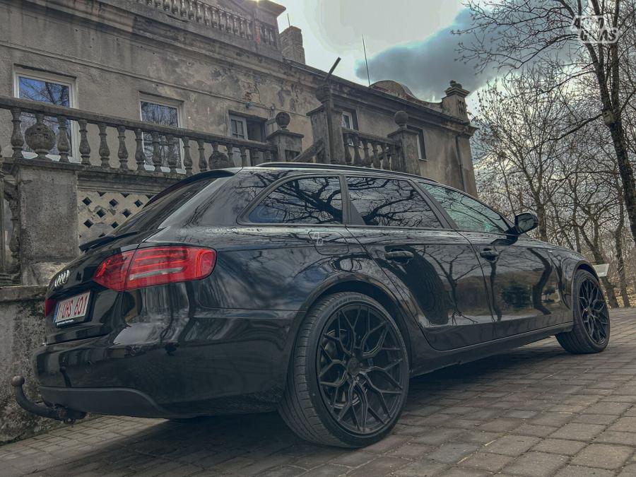 Black Audi A4 2010 in Kaunas, with an engine capacity of 2.00 L and mileage of 335 thousand km for 5150 €, photo 5 on AUTOMOTO.COM.LV