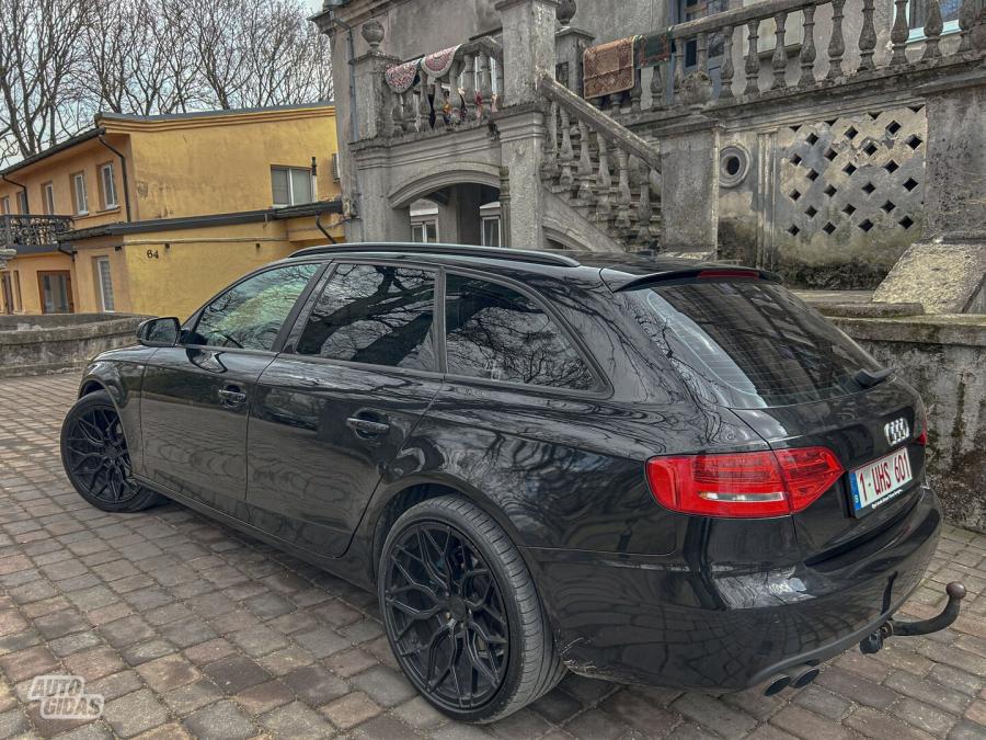 Black Audi A4 2010 in Kaunas, with an engine capacity of 2.00 L and mileage of 335 thousand km for 5150 €, photo 13 on AUTOMOTO.COM.LV