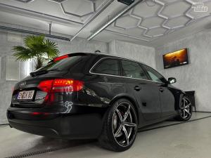 Black Audi A4 2010 in Kaunas, with an engine capacity of 2.00 L and mileage of 320 thousand km for 6850 €, photo 9 on AUTOMOTO.COM.LV