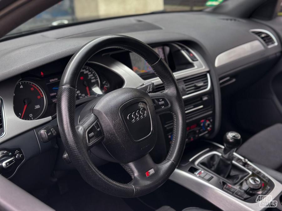 Black Audi A4 2010 in Kaunas, with an engine capacity of 2.00 L and mileage of 320 thousand km for 6850 €, photo 26 on AUTOMOTO.COM.LV