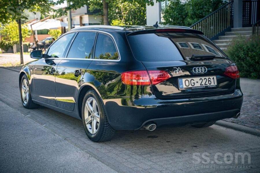 Melns Audi A4 2010 Rīga, ar dzinēja tilpumu 2.70 L un nobraukumu 317 tūkst. km par 5990 €, foto 7 vietnē AUTOMOTO.COM.LV