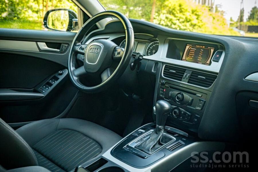 Melns Audi A4 2010 Rīga, ar dzinēja tilpumu 2.70 L un nobraukumu 317 tūkst. km par 5990 €, foto 9 vietnē AUTOMOTO.COM.LV