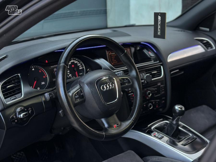 Melns Audi A4 2010 Kauņa, ar dzinēja tilpumu 2.00 L un nobraukumu 263 tūkst. km par 6650 €, foto 34 vietnē AUTOMOTO.COM.LV