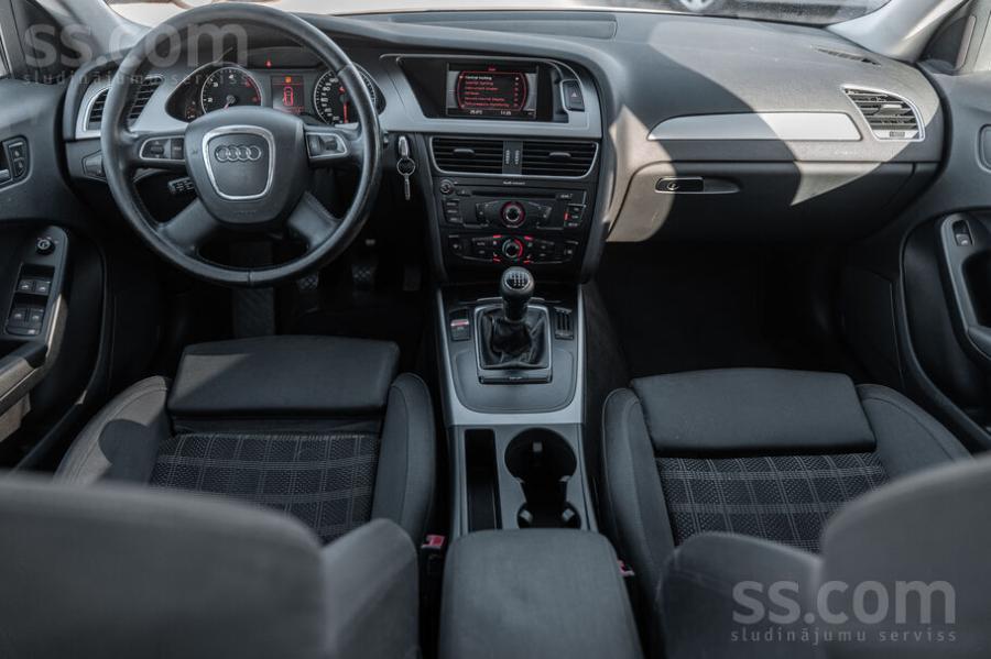 Melns Audi A4 2010 Rīga, ar dzinēja tilpumu 2.00 L un nobraukumu 380 tūkst. km par 5000 €, foto 6 vietnē AUTOMOTO.COM.LV