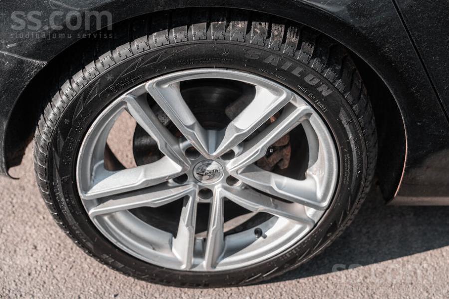 Melns Audi A4 2010 Rīga, ar dzinēja tilpumu 2.00 L un nobraukumu 380 tūkst. km par 5000 €, foto 14 vietnē AUTOMOTO.COM.LV