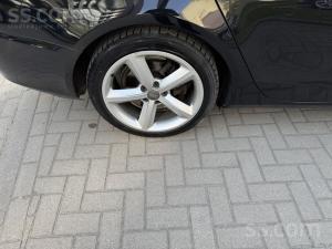 Black Audi A4 2010 in Riga, with an engine capacity of 2.00 L and mileage of 374 thousand km for 4990 €, photo 10 on AUTOMOTO.COM.LV