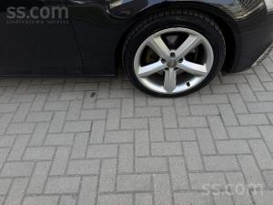 Black Audi A4 2010 in Riga, with an engine capacity of 2.00 L and mileage of 374 thousand km for 4990 €, photo 11 on AUTOMOTO.COM.LV
