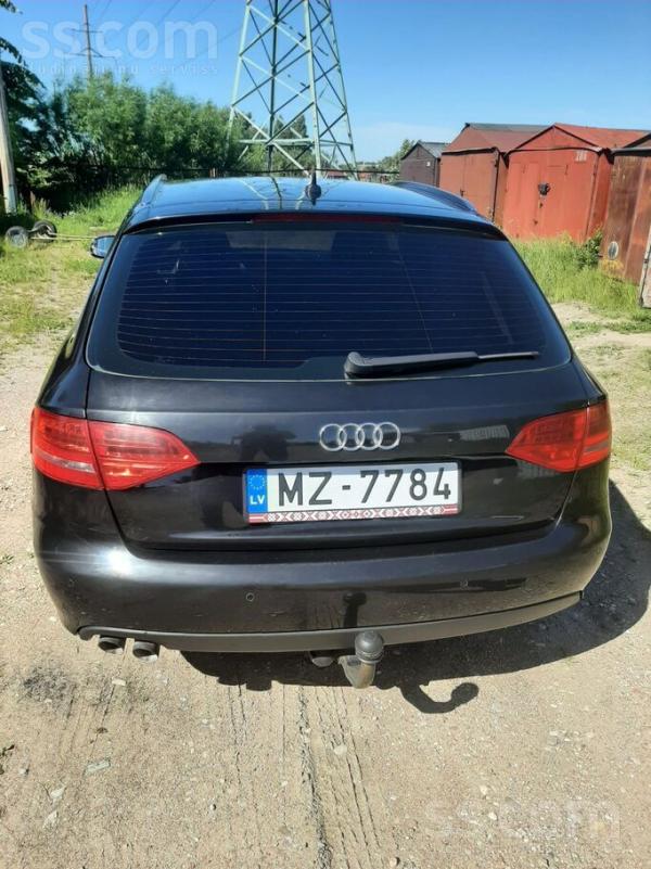 Black Audi A4 2010 in Liepaja, with an engine capacity of 2.00 L and mileage of 240 thousand km for 5100 €, photo 4 on AUTOMOTO.COM.LV