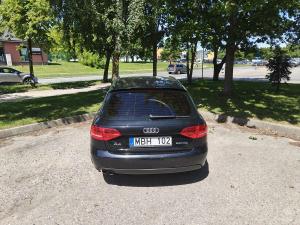 Melns Audi A4 2010 Panevēža, ar dzinēja tilpumu 1.97 L un nobraukumu 316 tūkst. km par 3800 €, foto 8 vietnē AUTOMOTO.COM.LV