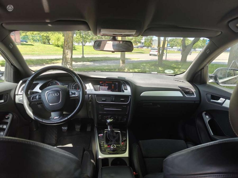 Melns Audi A4 2010 Panevēža, ar dzinēja tilpumu 1.97 L un nobraukumu 316 tūkst. km par 3800 €, foto 11 vietnē AUTOMOTO.COM.LV