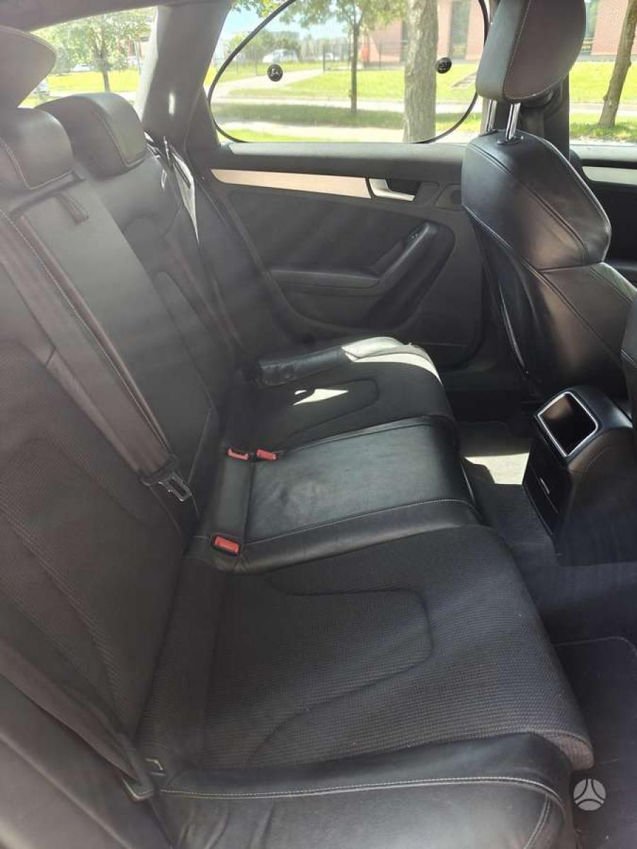 Melns Audi A4 2010 Panevēža, ar dzinēja tilpumu 1.97 L un nobraukumu 316 tūkst. km par 3800 €, foto 12 vietnē AUTOMOTO.COM.LV