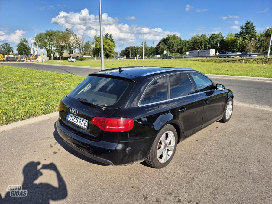 Black Audi A4 2010 in Kaunas, with an engine capacity of 2.00 L and mileage of 391 thousand km for 1900 €, photo 3 on AUTOMOTO.COM.LV