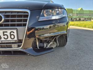 Black Audi A4 2010 in Kaunas, with an engine capacity of 2.00 L and mileage of 391 thousand km for 1900 €, photo 6 on AUTOMOTO.COM.LV
