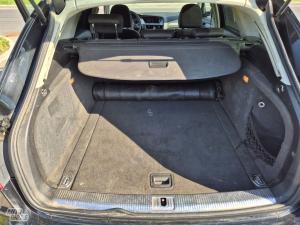 Black Audi A4 2010 in Kaunas, with an engine capacity of 2.00 L and mileage of 391 thousand km for 1900 €, photo 12 on AUTOMOTO.COM.LV