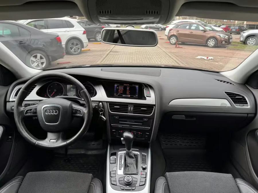 Black Audi A4 2010 in Riga, with an engine capacity of 2.00 L and mileage of 355 thousand km for 5390 €, photo 16 on AUTOMOTO.COM.LV