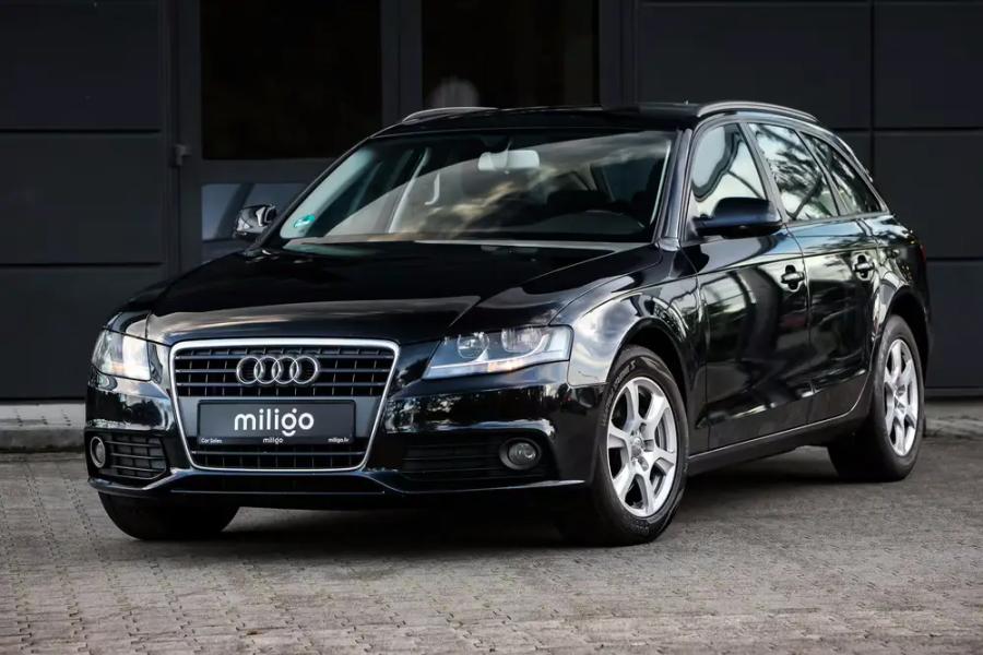 Black Audi A4 2010 in Jelgava, with an engine capacity of 2.00 L and mileage of 333 thousand km for 6350 €, photo 1 on AUTOMOTO.COM.LV