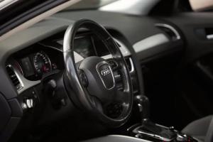 Black Audi A4 2010 in Jelgava, with an engine capacity of 2.00 L and mileage of 333 thousand km for 6350 €, photo 13 on AUTOMOTO.COM.LV