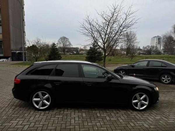 Black Audi A4 2010 in Riga, with an engine capacity of 2.00 L and mileage of 390 thousand km for 3990 €, photo 3 on AUTOMOTO.COM.LV