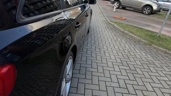 Black Audi A4 2010 in Riga, with an engine capacity of 2.00 L and mileage of 390 thousand km for 3990 €, photo 8 on AUTOMOTO.COM.LV