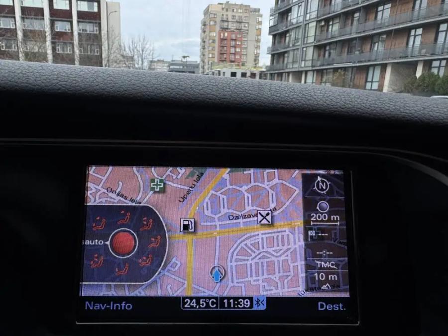 Melns Audi A4 2010 Rīga, ar dzinēja tilpumu 2.00 L un nobraukumu 390 tūkst. km par 3990 €, foto 18 vietnē AUTOMOTO.COM.LV