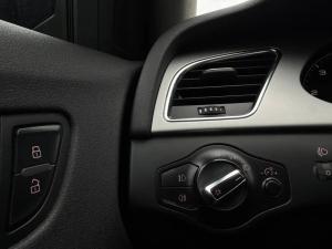 Melns Audi A4 2010 Rīga, ar dzinēja tilpumu 2.00 L un nobraukumu 390 tūkst. km par 3990 €, foto 27 vietnē AUTOMOTO.COM.LV