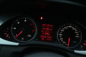 Melns Audi A4 2010 Rīga, ar dzinēja tilpumu 2.00 L un nobraukumu 340 tūkst. km par 4490 €, foto 22 vietnē AUTOMOTO.COM.LV