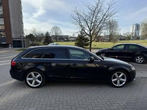 Black Audi A4 2010 in Riga, with an engine capacity of 2.00 L and mileage of 374 thousand km for 4990 €, photo 3 on AUTOMOTO.COM.LV