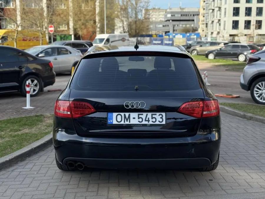 Black Audi A4 2010 in Riga, with an engine capacity of 2.00 L and mileage of 374 thousand km for 4990 €, photo 5 on AUTOMOTO.COM.LV