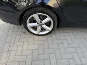 Black Audi A4 2010 in Riga, with an engine capacity of 2.00 L and mileage of 374 thousand km for 4990 €, photo 11 on AUTOMOTO.COM.LV
