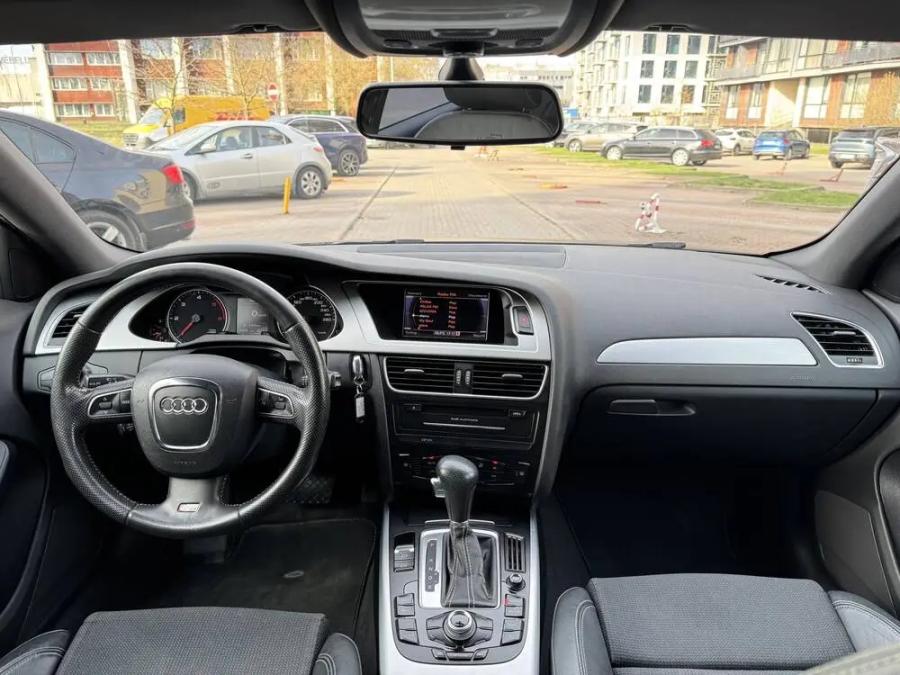 Black Audi A4 2010 in Riga, with an engine capacity of 2.00 L and mileage of 374 thousand km for 4990 €, photo 13 on AUTOMOTO.COM.LV