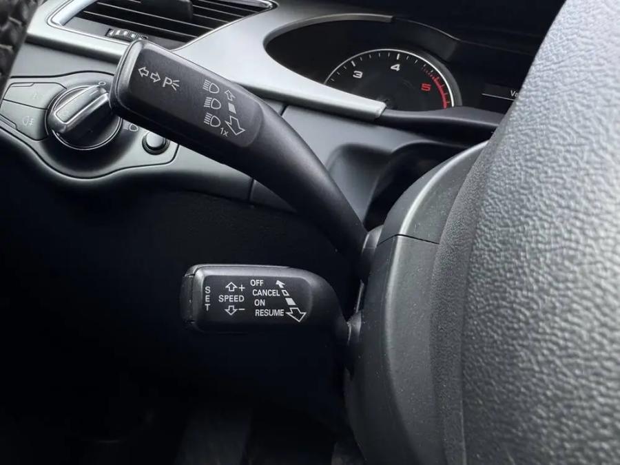 Black Audi A4 2010 in Riga, with an engine capacity of 2.00 L and mileage of 374 thousand km for 4990 €, photo 27 on AUTOMOTO.COM.LV