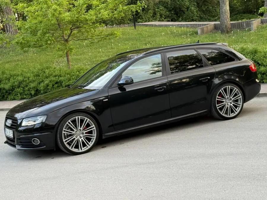 Black Audi A4 2010 in Jurmala, with an engine capacity of 3.00 L and mileage of 251 thousand km for 5350 €, photo 9 on AUTOMOTO.COM.LV