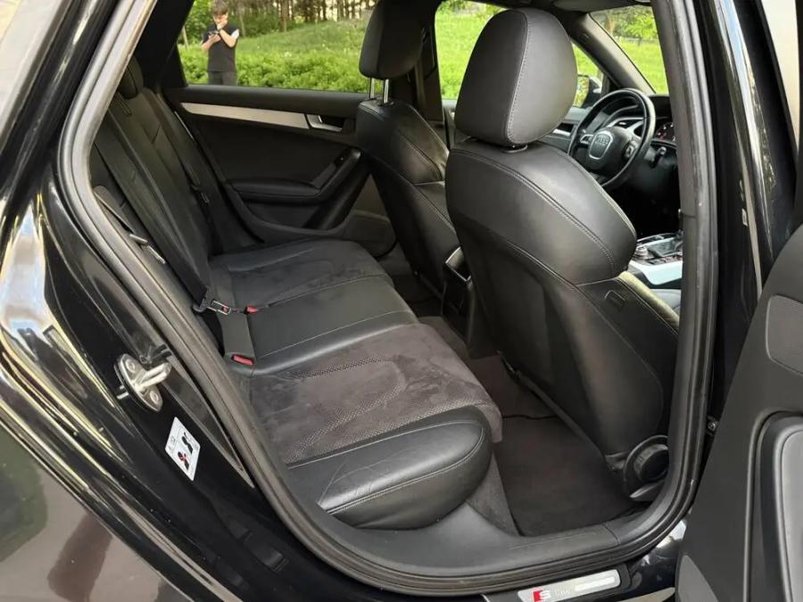 Black Audi A4 2010 in Jurmala, with an engine capacity of 3.00 L and mileage of 251 thousand km for 5350 €, photo 24 on AUTOMOTO.COM.LV