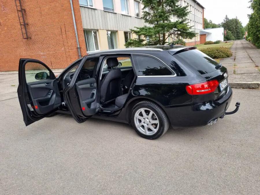 Melns Audi A4 2010 Jēkabpils, ar dzinēja tilpumu 2.00 L un nobraukumu 276 tūkst. km par 6250 €, foto 15 vietnē AUTOMOTO.COM.LV