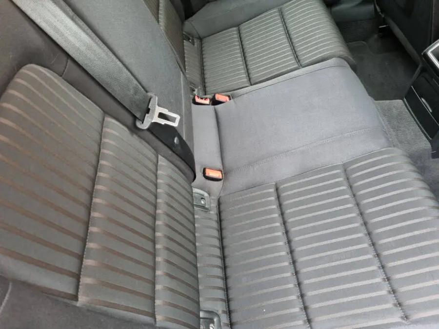 Melns Audi A4 2010 Jēkabpils, ar dzinēja tilpumu 2.00 L un nobraukumu 276 tūkst. km par 6250 €, foto 17 vietnē AUTOMOTO.COM.LV