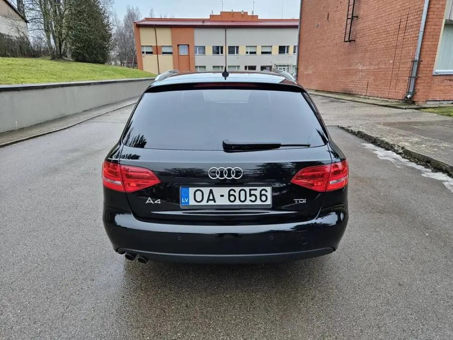 Black Audi A4 2010 in Jekabpils, with an engine capacity of 2.00 L and mileage of 343 thousand km for 6190 €, photo 9 on AUTOMOTO.COM.LV