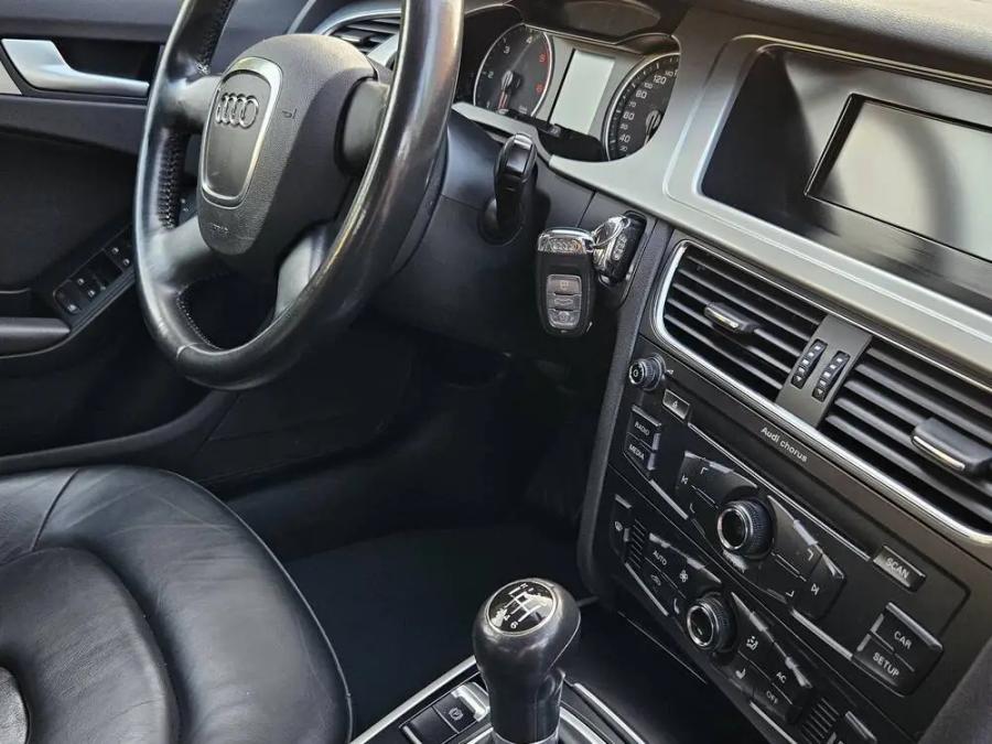Melns Audi A4 2010 Jēkabpils, ar dzinēja tilpumu 2.00 L un nobraukumu 301 tūkst. km par 6290 €, foto 20 vietnē AUTOMOTO.COM.LV