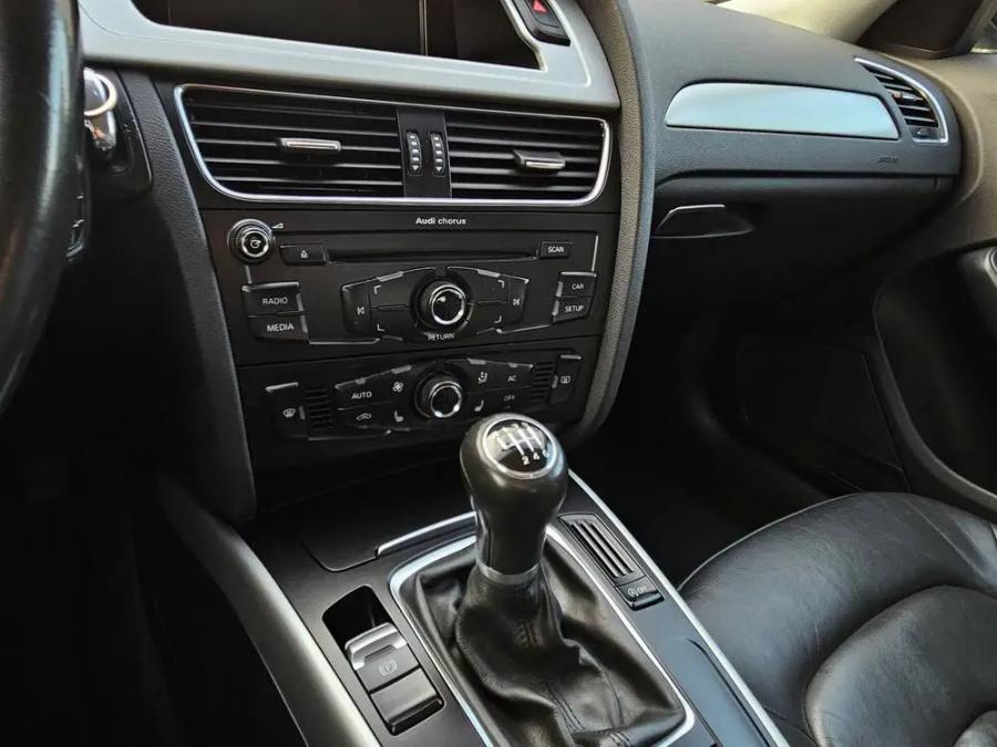 Melns Audi A4 2010 Jēkabpils, ar dzinēja tilpumu 2.00 L un nobraukumu 301 tūkst. km par 6290 €, foto 24 vietnē AUTOMOTO.COM.LV