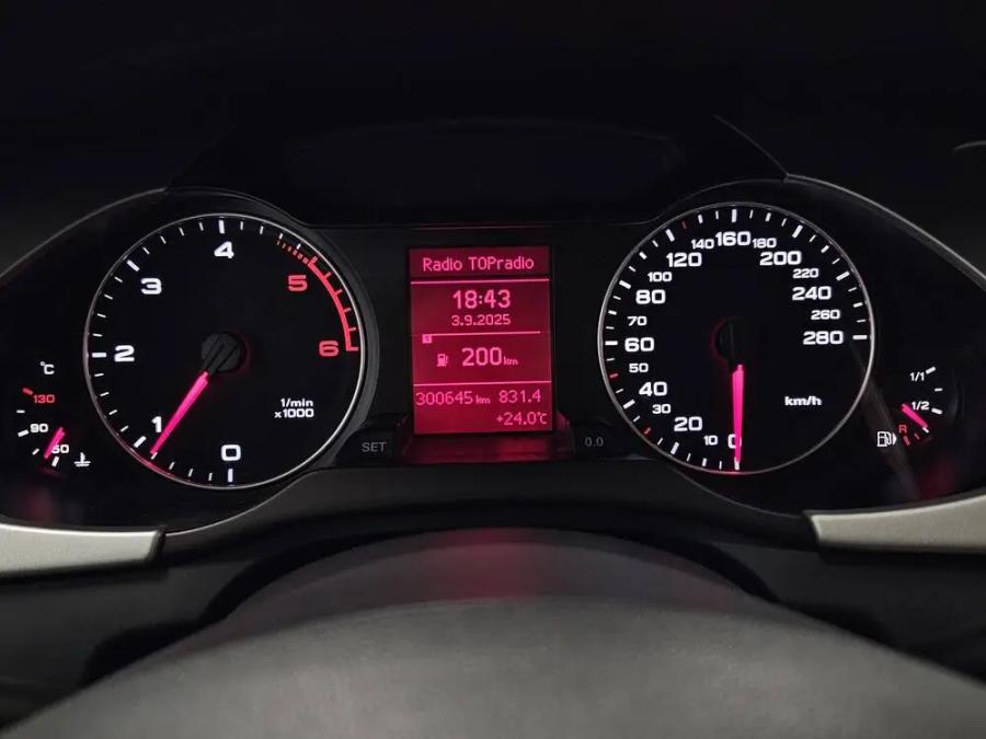 Melns Audi A4 2010 Jēkabpils, ar dzinēja tilpumu 2.00 L un nobraukumu 301 tūkst. km par 6290 €, foto 28 vietnē AUTOMOTO.COM.LV