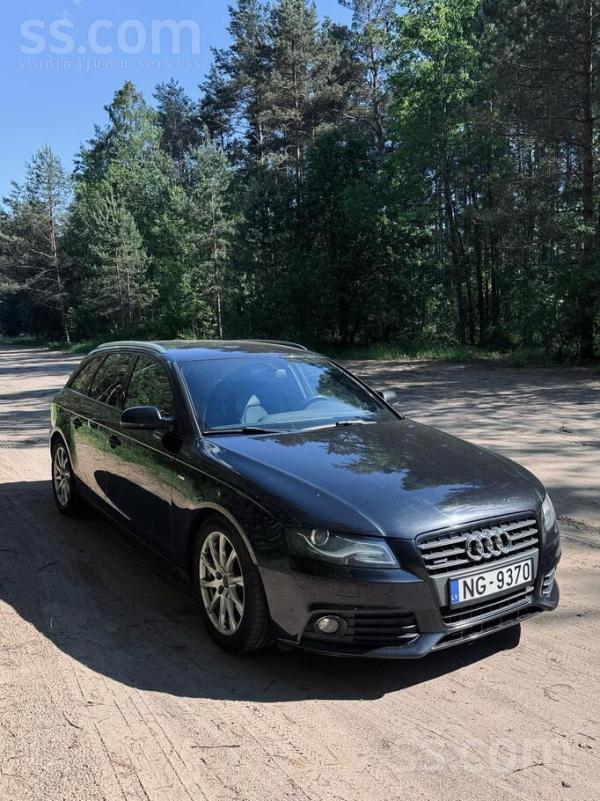 Melns Audi A4 2010 Rīga, ar dzinēja tilpumu 2.00 L un nobraukumu 360 tūkst. km par 5500 €, foto 1 vietnē AUTOMOTO.COM.LV