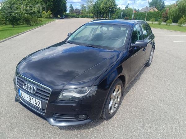 Black Audi A4 2010 in Bauska, with an engine capacity of 2.00 L and mileage of 345 thousand km for 3500 €, photo 2 on AUTOMOTO.COM.LV