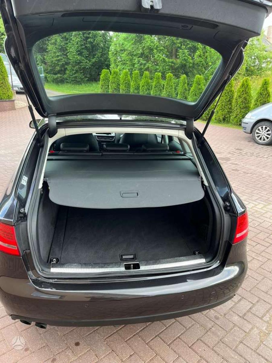 Black Audi A4 2010 in Utena, with an engine capacity of 1.97 L and mileage of 264 thousand km for 5650 €, photo 19 on AUTOMOTO.COM.LV