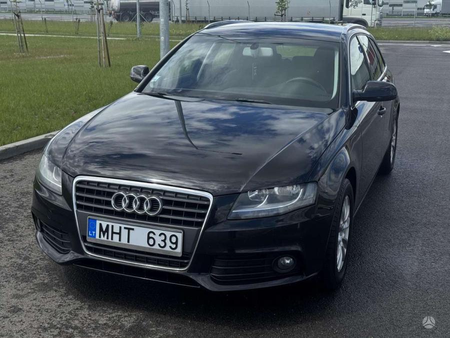 Black Audi A4 2010 in Marijampole, with an engine capacity of 1.97 L and mileage of 289 thousand km for 4300 €, photo 1 on AUTOMOTO.COM.LV