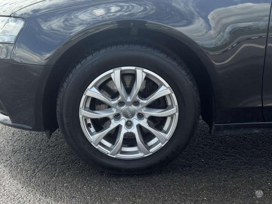 Black Audi A4 2010 in Marijampole, with an engine capacity of 1.97 L and mileage of 289 thousand km for 4300 €, photo 10 on AUTOMOTO.COM.LV