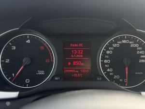 Black Audi A4 2010 in Marijampole, with an engine capacity of 1.97 L and mileage of 289 thousand km for 4300 €, photo 13 on AUTOMOTO.COM.LV