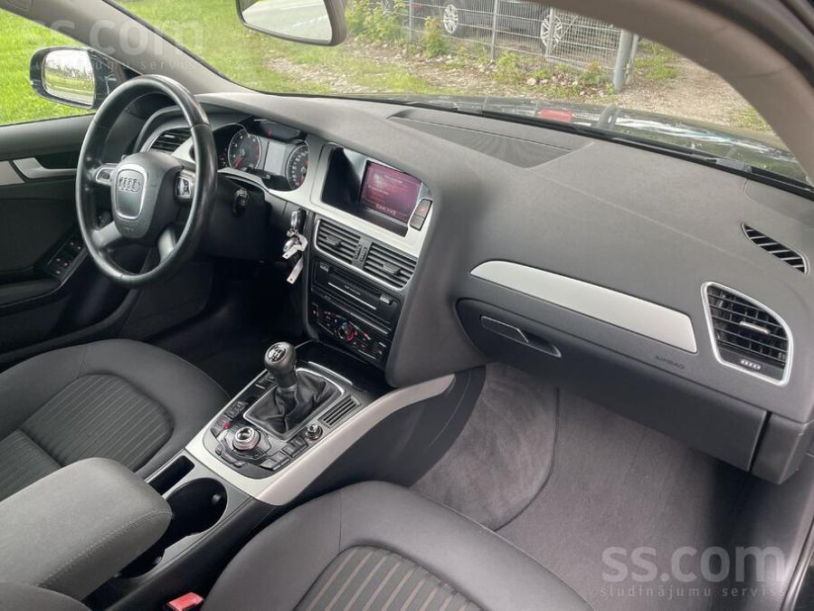 Melns Audi A4 2010 Rīga, ar dzinēja tilpumu 1.80 L un nobraukumu 231 tūkst. km par 5890 €, foto 21 vietnē AUTOMOTO.COM.LV